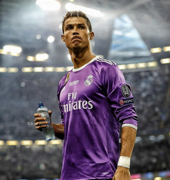 Real Madrid 2016/2017 Retro Long Sleeve Jersey – Legendary Ronaldo Kits