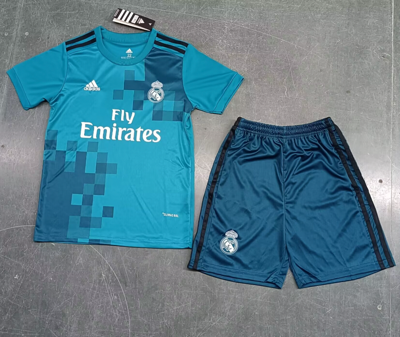 Kids Real Madrid 2017/18 Ronaldo UCL Kit – Legendary Ronaldo Kits
